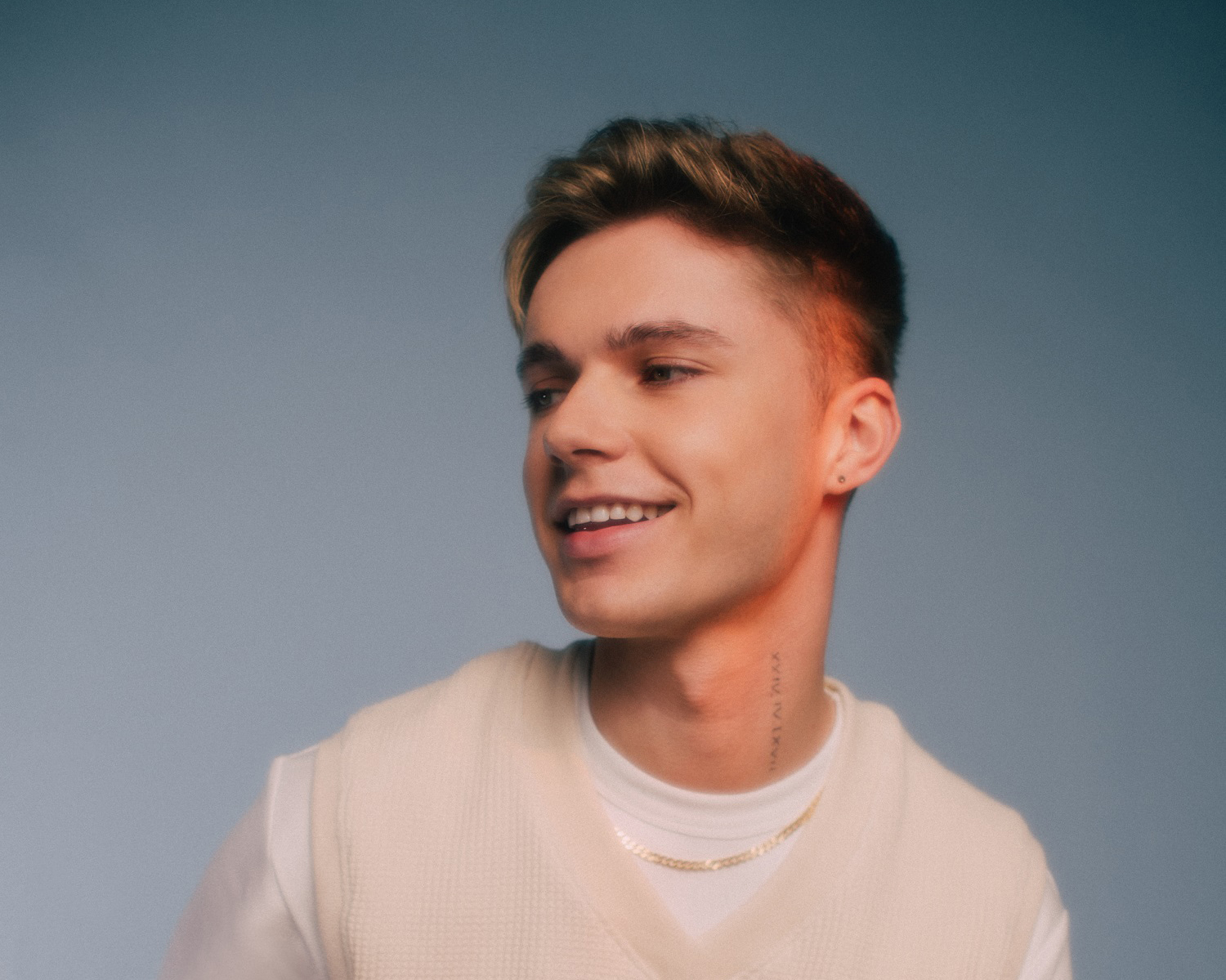 HRVY transforma o ouvinte em popstar no clipe do novo single “Run Away ...