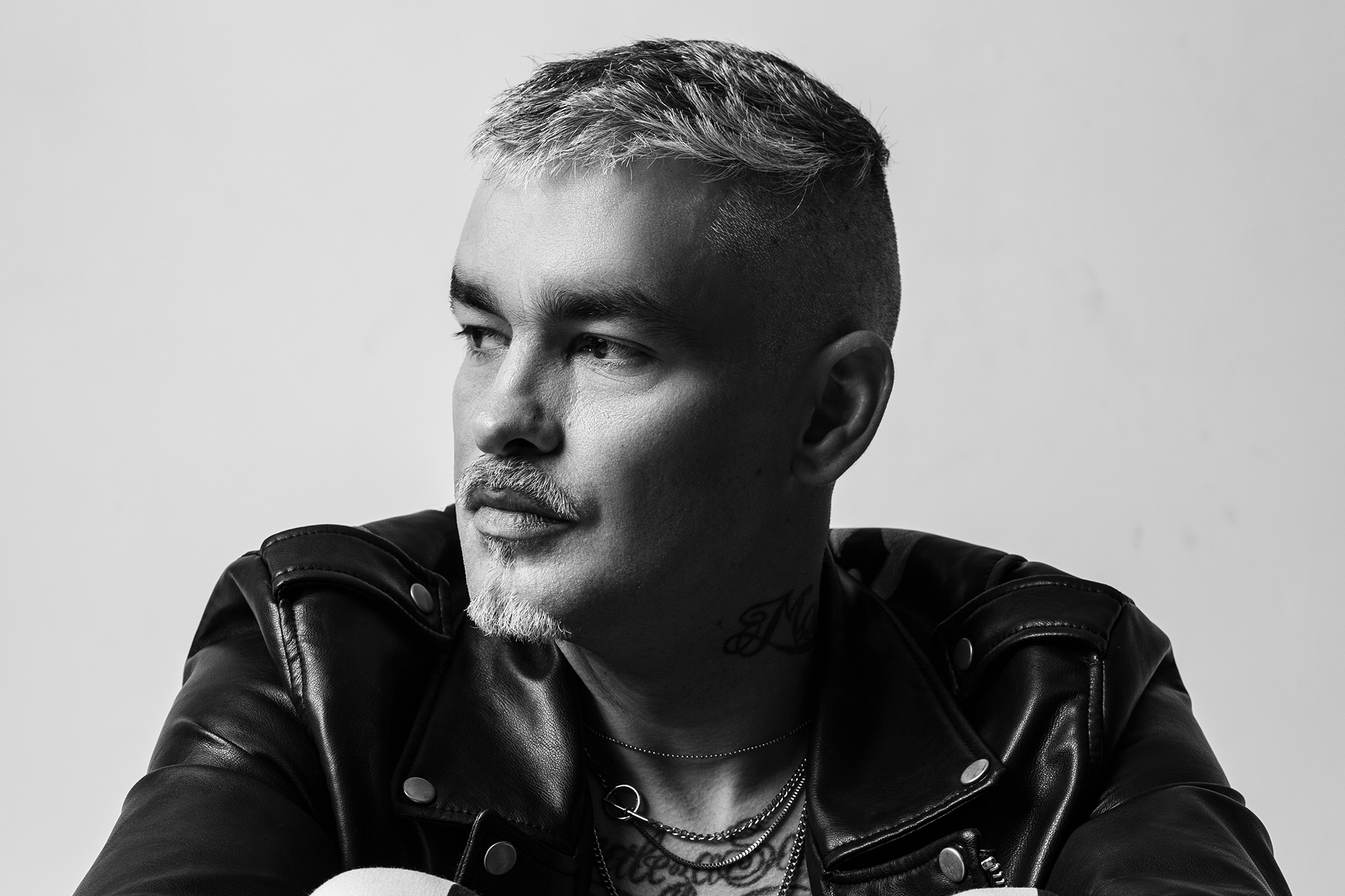 Adios Esteban!’: show celebra 10 anos da estreia solo de Esteban Tavares