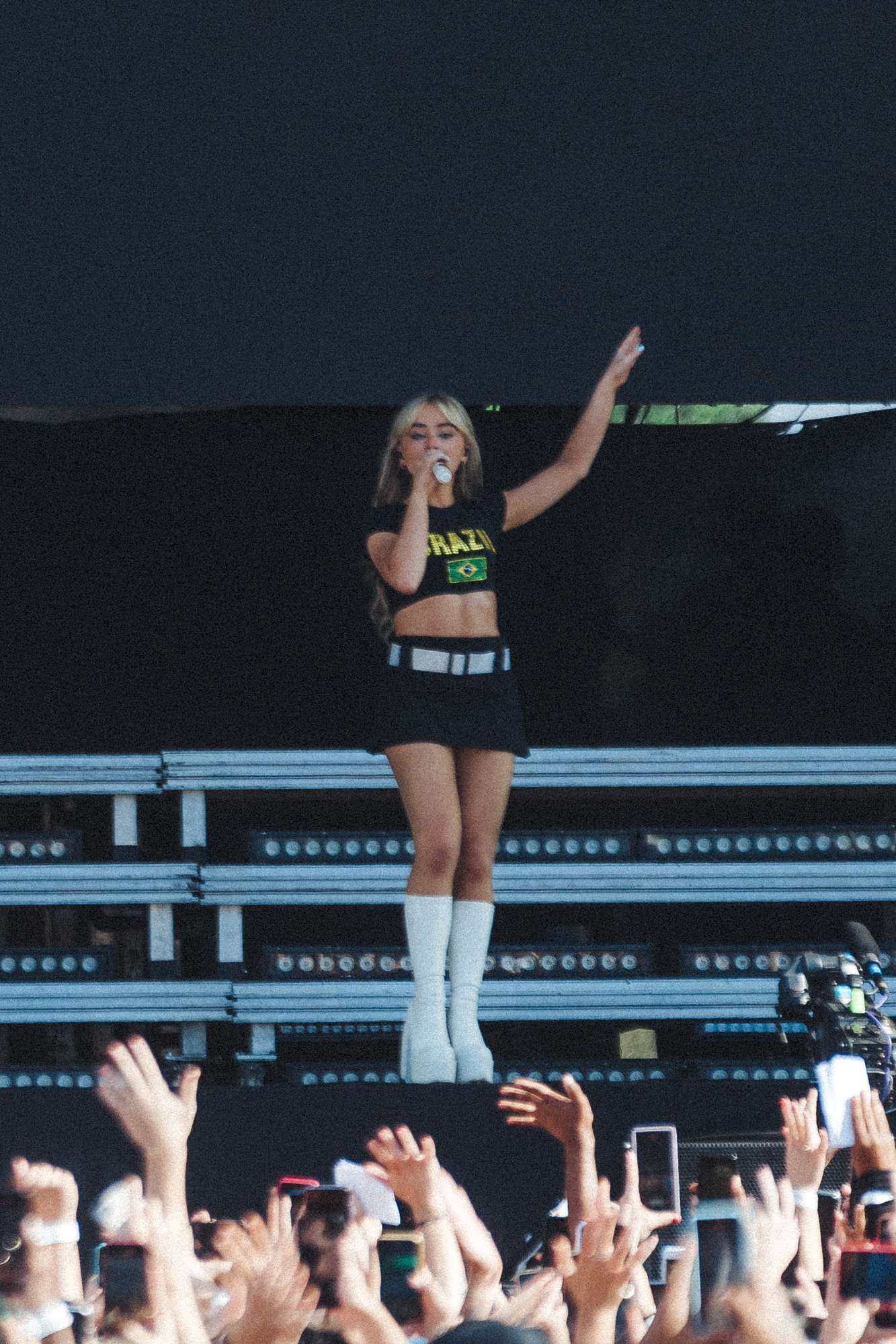 Sabrina Carpenter esquenta ainda mais o Rio de Janeiro em seu show no ...