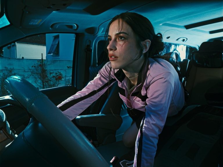 Crítica | Oklou, "choke enough"